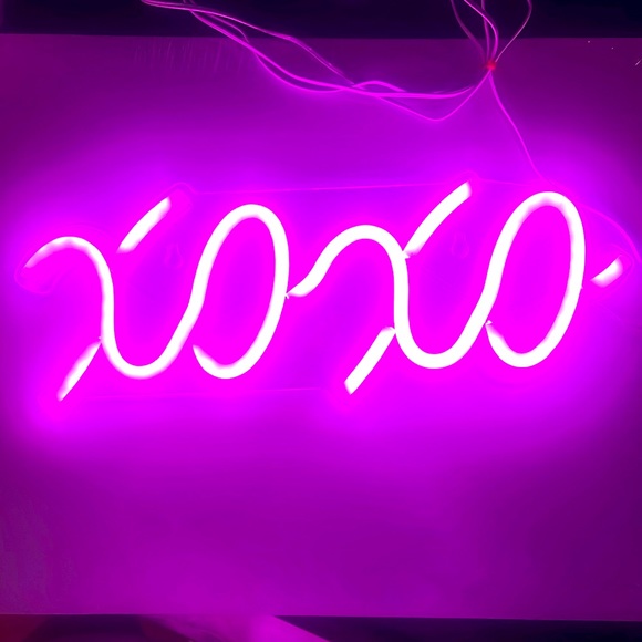 Accents | Xoxo Pink Neon Sign | Poshmark